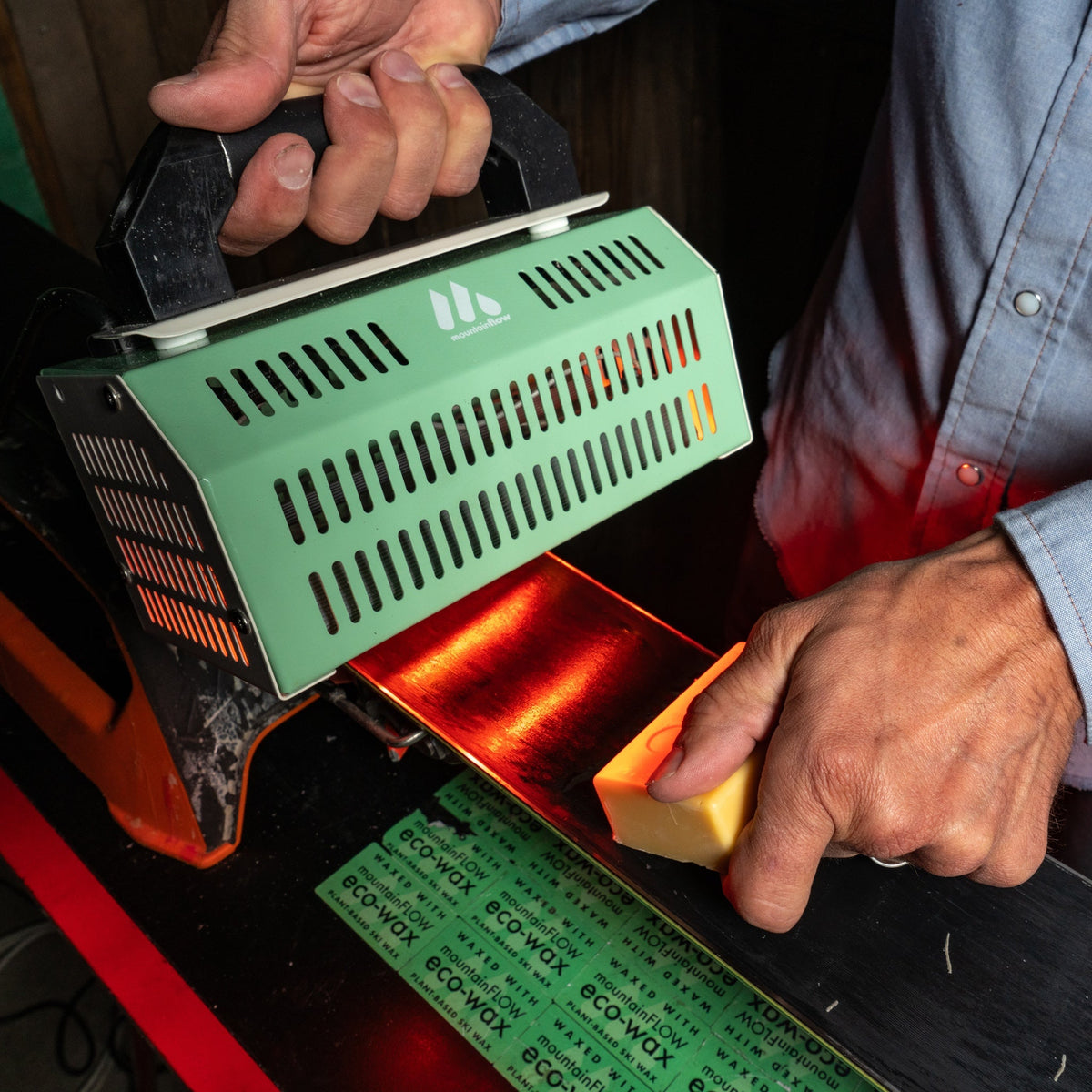 Infrared Ski Waxer | mountainFLOW